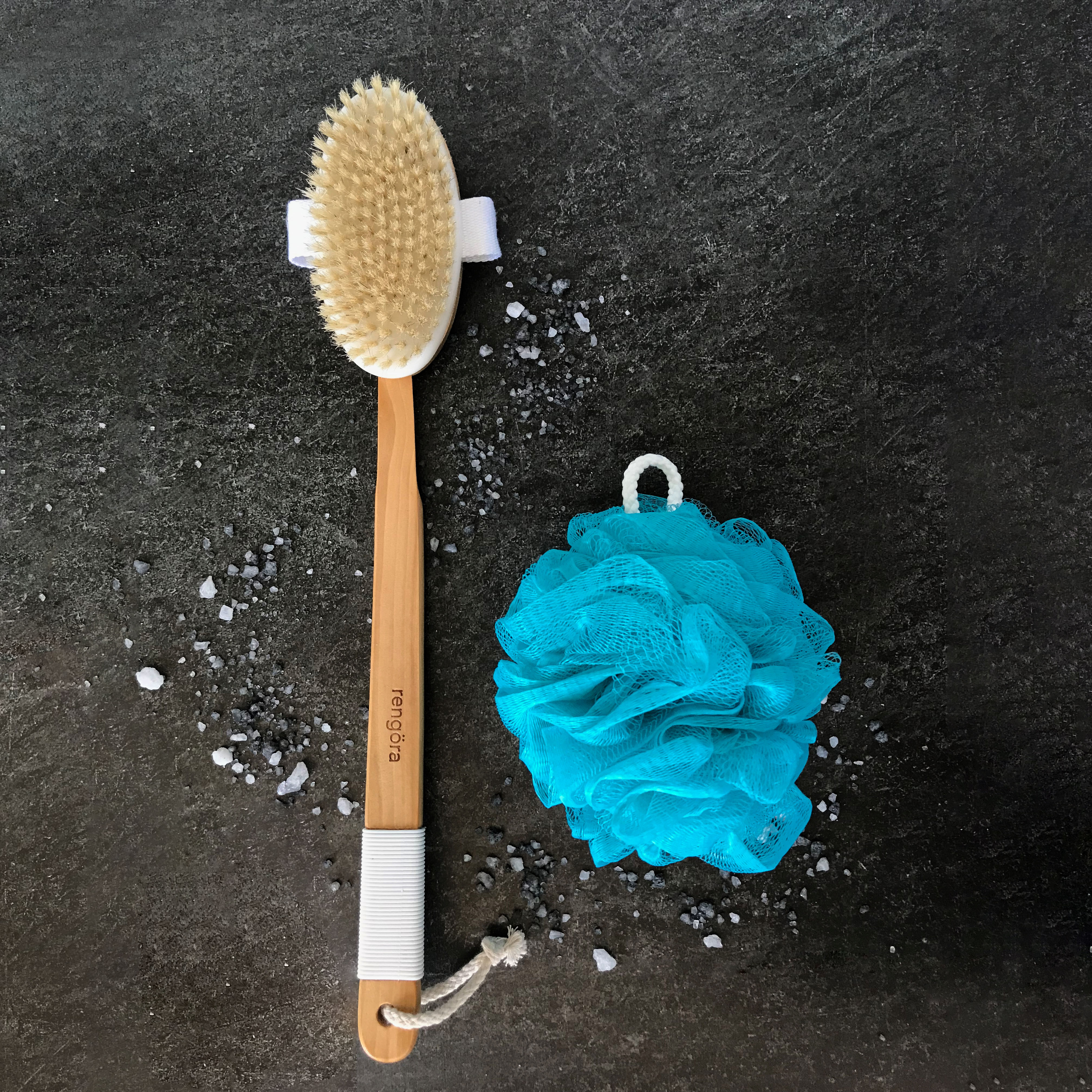 Rengora_-Back_Scrubber_Curved_Handle_Wooden_Boar_Bristle_Brushes_bath ...